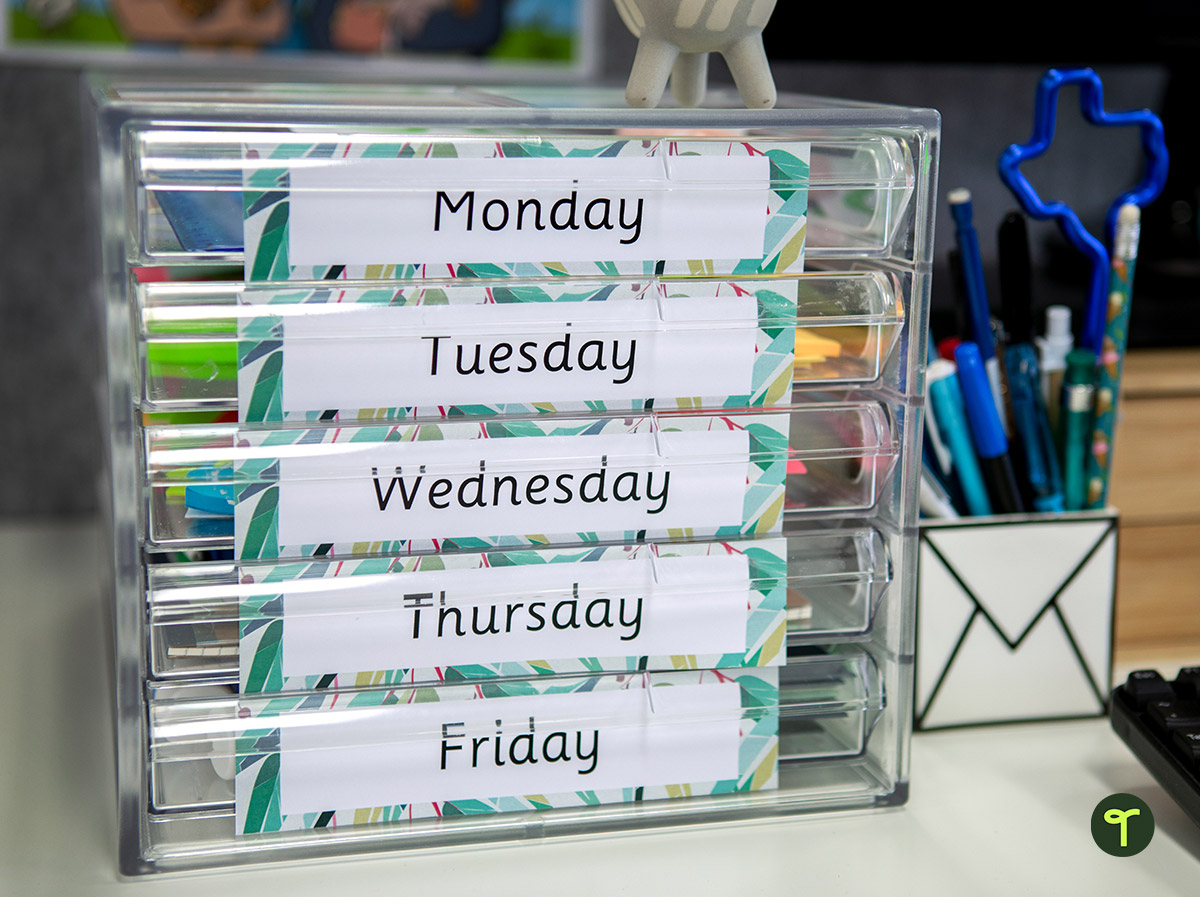 6 Cheap and CLEVER Classroom Organisation Hacks | Teach Starter